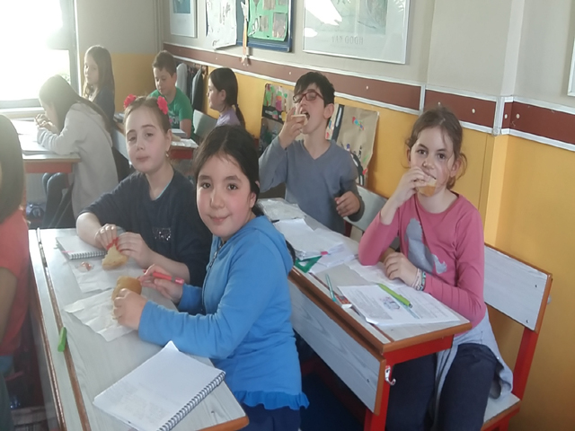 “ΤΟ ΠΙΟ ΓΛΥΚΟ ΨΩΜΙ“ ΑΠΟ ΤΟ Γ2 – ΛΑΚΩΝΙΚΗ ΣΧΟΛΗ – Εκπαιδευτήρια Φραγκή
